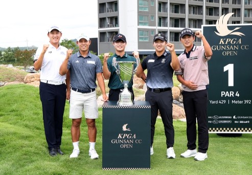 [KPGA 군산CC 오픈] 군산CC에 모인 상반기 챔피언들… 대회 개막 하루 앞두고 포토콜 진행